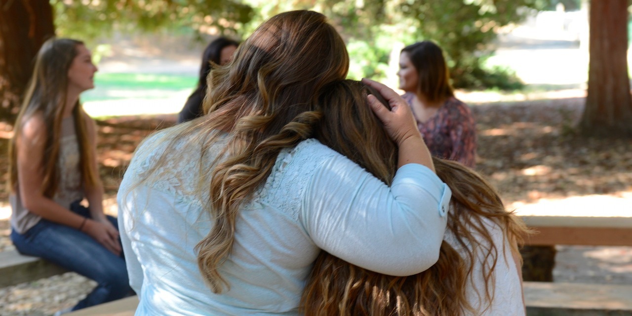 13 Ways to Help a Friend With an Eating Disorder