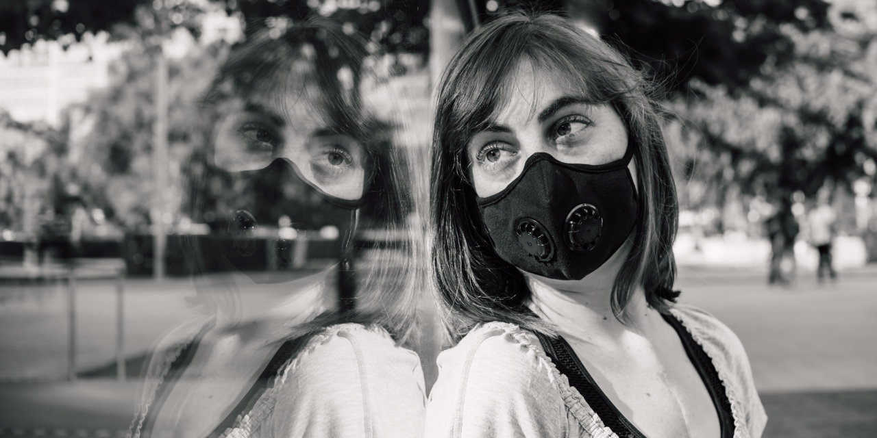 5 Ways I Manage the Reactions From Strangers About My Face Mask