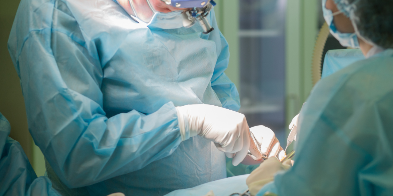 Surgeon Admits to Branding His Initials on Patients' Organs During Surgery