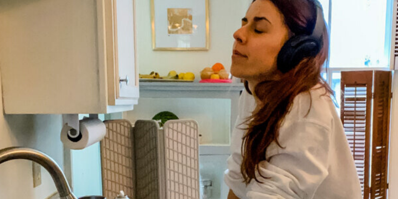 5 Practical Tips to Feel Difficult Feelings With More Kindness