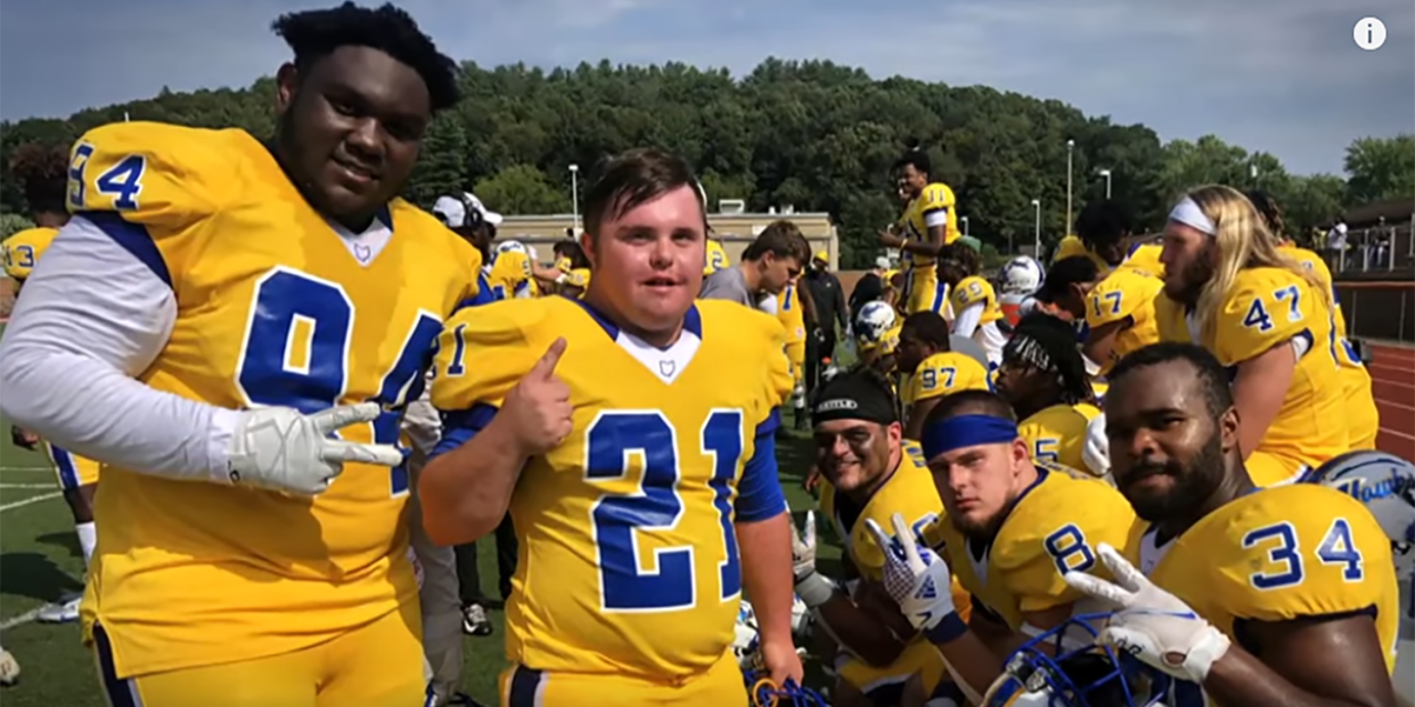 College Football Player Caden Cox Is Paving the Way for Athletes With ...