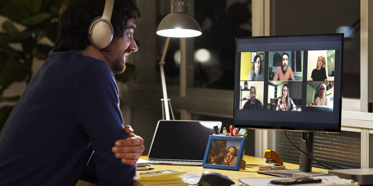 5 Video Call Habits of Highly Anxious People